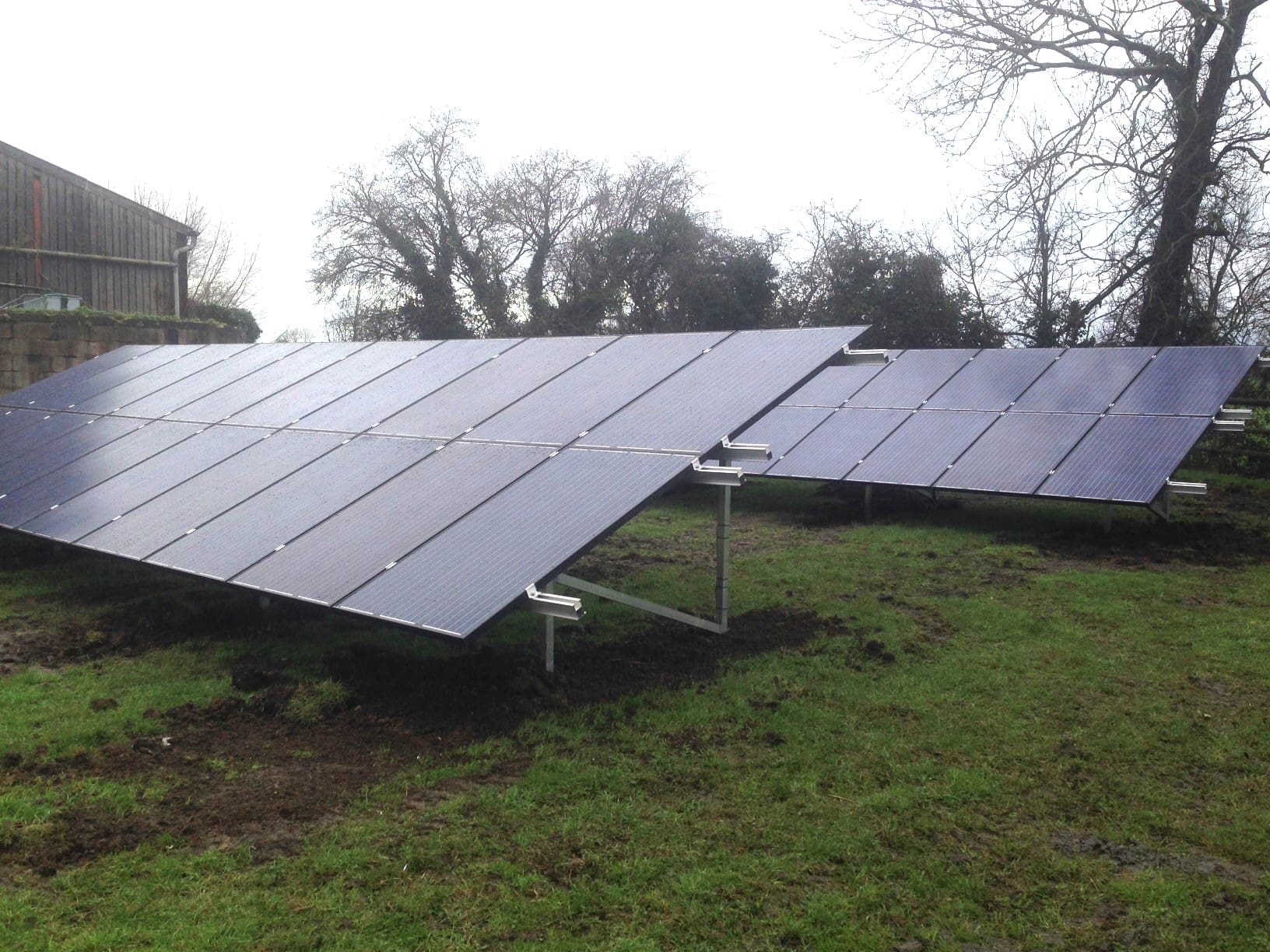 Why Choose Ground Mount Solar Panels? | Tile Energy